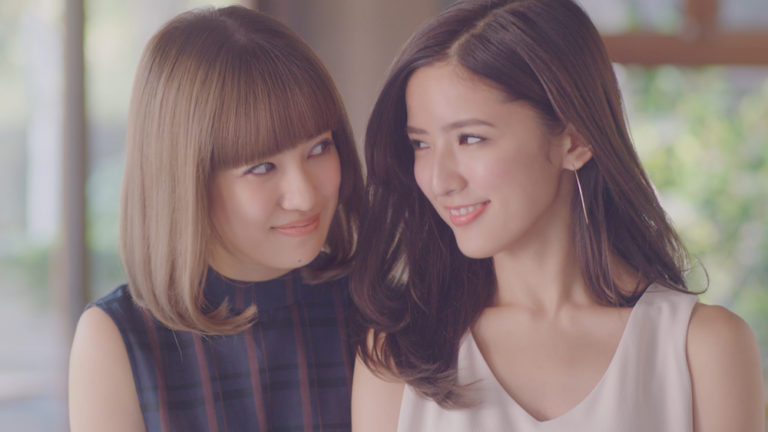 藤井姉妹共演 第3弾！ ファシオ新CM公開！CM楽曲は、Flowerの新曲「モノクロ」♪ | ACTRESS PRESS