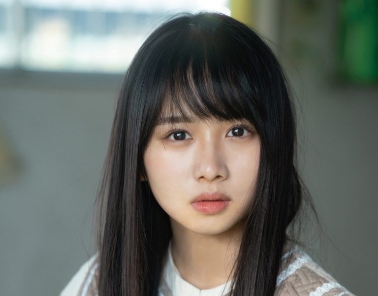 上村ひなの（日向坂46）「blt graph. vol.51」で初の雑誌単独表紙に抜擢！ | ACTRESS PRESS
