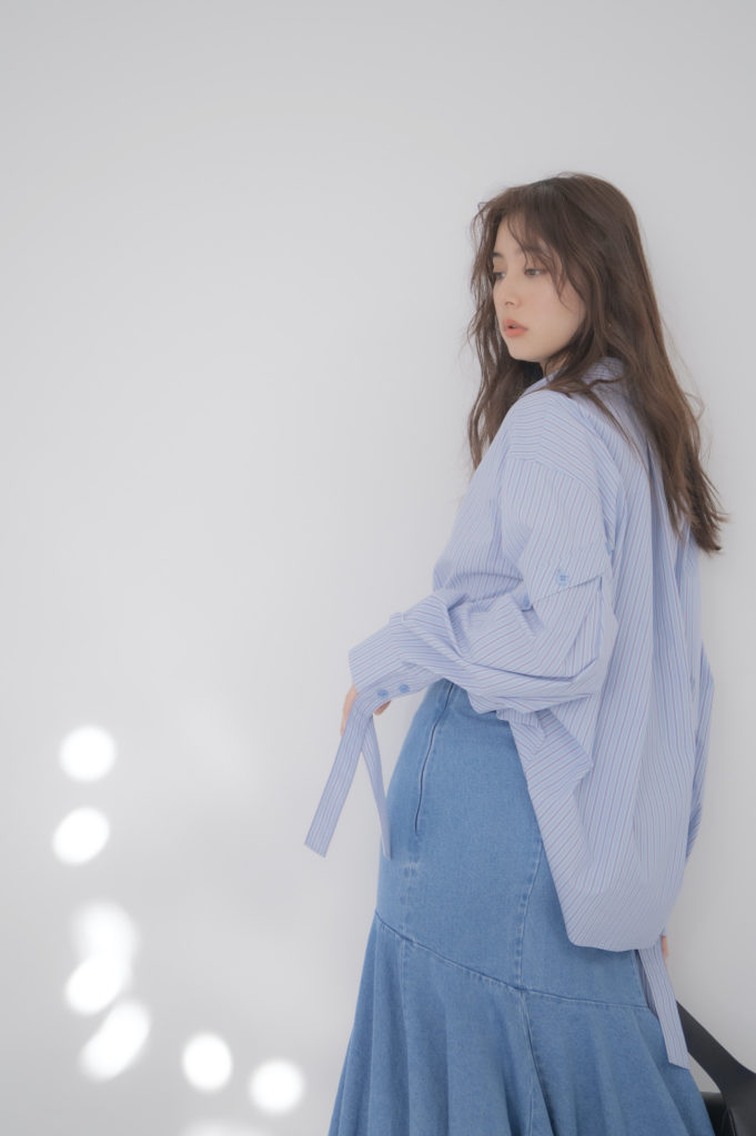 女優・新木優子、SNIDELの夏服でセルフスタイリング！夏の最新LOOK公開【本人の解説コメント付】 | ACTRESS PRESS